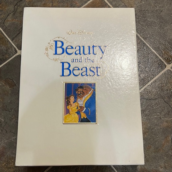 Disney | Other | Beauty And The Beast Deluxe Edition Collectors Box Set ...